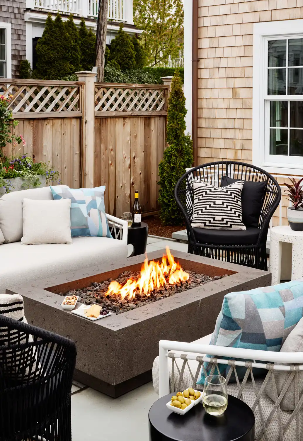 Book Direct | The Edgartown Collection